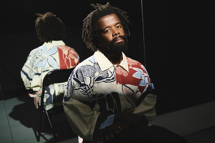 MANDISI DYANTYIS: INTLAMBULULO